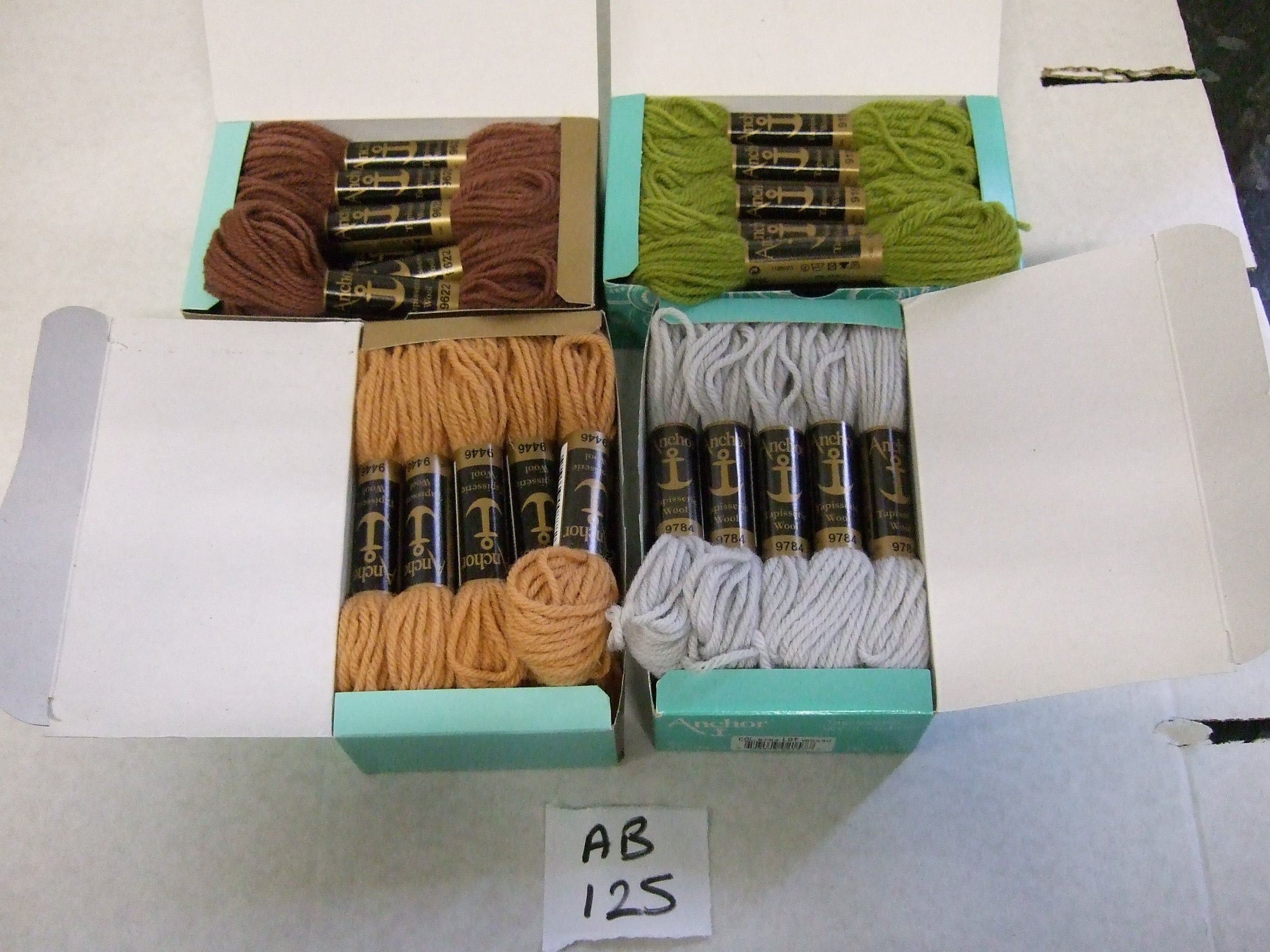 AB125 ASSORTMENT OF ANCHOR TAPISTRY WOOL 10 x 10m X 4 boxes · Just ...